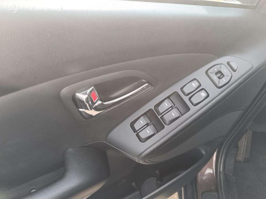 Brūns Hyundai ix35 2011 Kauņa, ar dzinēja tilpumu 1.60 L un nobraukumu 207 tūkst. km par 6600 €, foto 11 vietnē AUTOMOTO.COM.LV