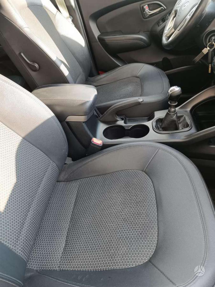 Brūns Hyundai ix35 2011 Kauņa, ar dzinēja tilpumu 1.60 L un nobraukumu 207 tūkst. km par 6600 €, foto 13 vietnē AUTOMOTO.COM.LV