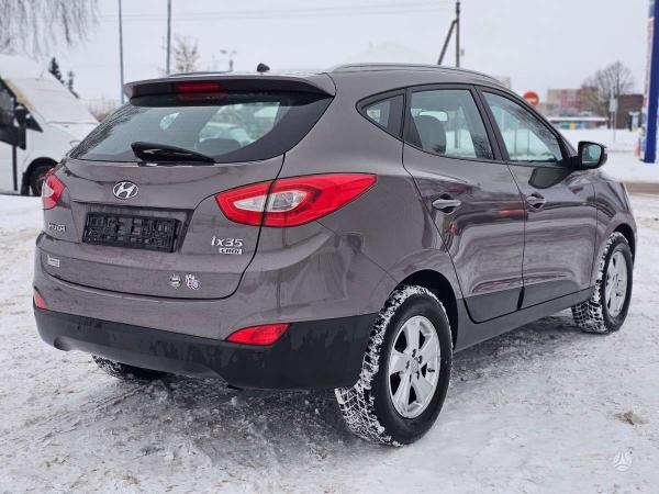 Brūns Hyundai ix35 2014 Rokiškis, ar dzinēja tilpumu 1.69 L un nobraukumu 270 tūkst. km par 4750 €, foto 5 vietnē AUTOMOTO.COM.LV