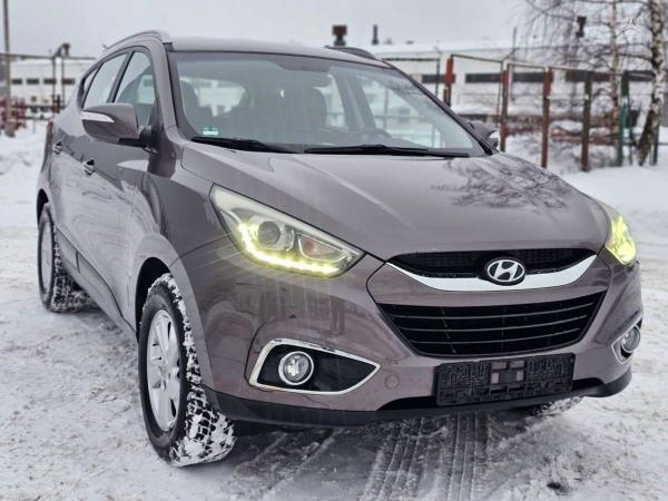 Brūns Hyundai ix35 2014 Rokiškis, ar dzinēja tilpumu 1.69 L un nobraukumu 270 tūkst. km par 4750 €, foto 6 vietnē AUTOMOTO.COM.LV