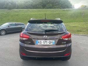 Hyundai ix35 2010 in Kaunas, with an engine capacity of 2.00 L and mileage of 275 thousand km for 6500 €, photo 5 on AUTOMOTO.COM.LV