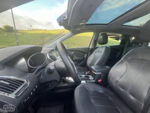 Hyundai ix35 2010 in Kaunas, with an engine capacity of 2.00 L and mileage of 275 thousand km for 6500 €, photo 20 on AUTOMOTO.COM.LV