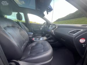 Hyundai ix35 2010 in Kaunas, with an engine capacity of 2.00 L and mileage of 275 thousand km for 6500 €, photo 24 on AUTOMOTO.COM.LV