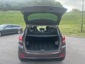 Hyundai ix35 2010 in Kaunas, with an engine capacity of 2.00 L and mileage of 275 thousand km for 6500 €, photo 27 on AUTOMOTO.COM.LV