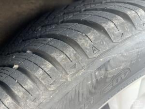 Hyundai ix35 2010 in Kaunas, with an engine capacity of 2.00 L and mileage of 275 thousand km for 6500 €, photo 29 on AUTOMOTO.COM.LV