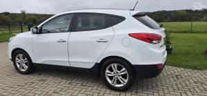 Хендай их35 2010 в Вильнюс, объемом двигателя 1.70 л и пробегом 235 тыс. км за 4600 €, фото 3 на AUTOMOTO.COM.LV