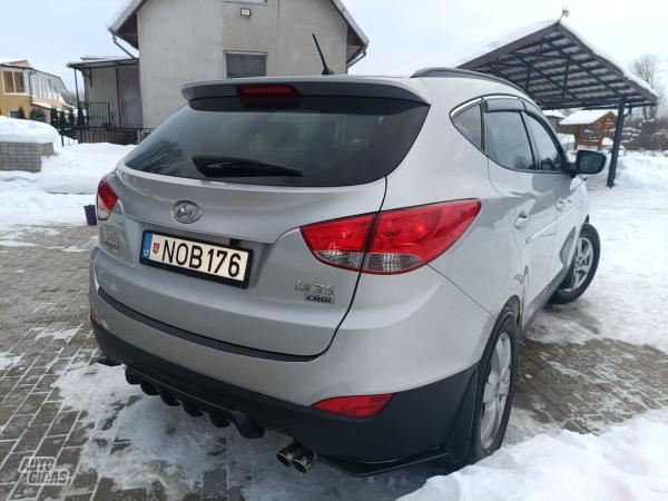 Hyundai ix35 2011 in Klaipeda, with an engine capacity of 1.70 L and mileage of 229 thousand km for 6200 €, photo 6 on AUTOMOTO.COM.LV