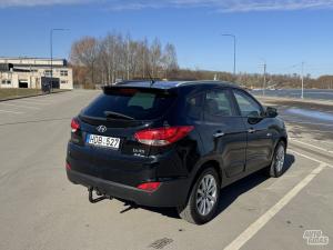 Hyundai ix35 2011 in Siauliai, with an engine capacity of 1.70 L and mileage of 364 thousand km for 4950 €, photo 5 on AUTOMOTO.COM.LV