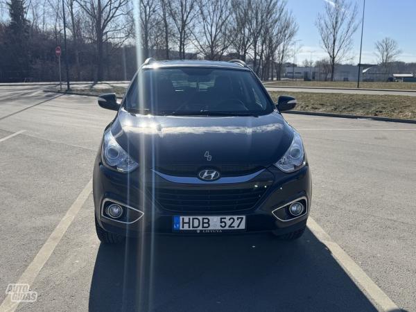 Hyundai ix35 2011 in Siauliai, with an engine capacity of 1.70 L and mileage of 364 thousand km for 4950 €, photo 7 on AUTOMOTO.COM.LV