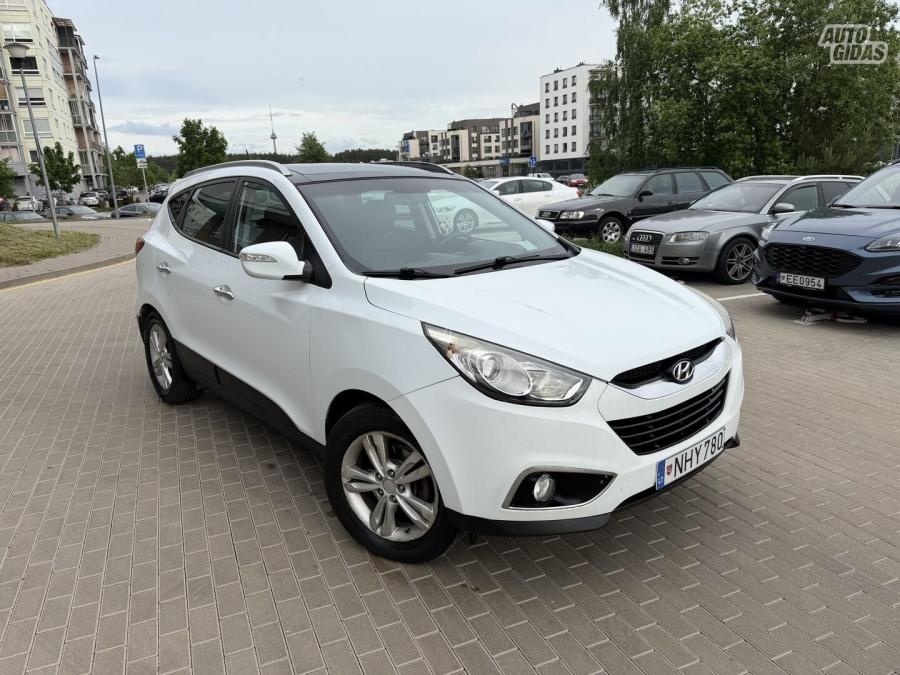 Hyundai ix35 2011 Viļņa, ar dzinēja tilpumu 2.00 L un nobraukumu 290 tūkst. km par 5900 €, foto 1 vietnē AUTOMOTO.COM.LV