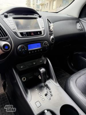 Hyundai ix35 2011 Viļņa, ar dzinēja tilpumu 2.00 L un nobraukumu 290 tūkst. km par 5900 €, foto 12 vietnē AUTOMOTO.COM.LV