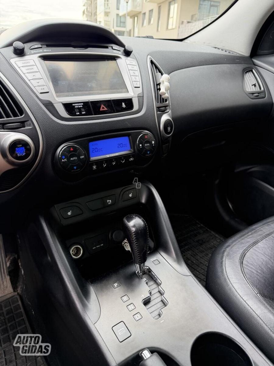 Hyundai ix35 2011 Viļņa, ar dzinēja tilpumu 2.00 L un nobraukumu 290 tūkst. km par 5900 €, foto 12 vietnē AUTOMOTO.COM.LV