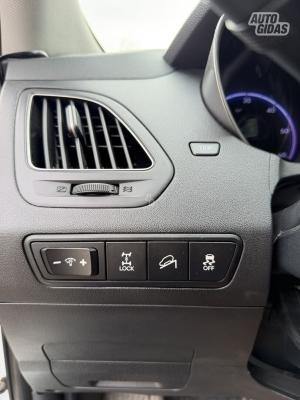 Hyundai ix35 2011 Viļņa, ar dzinēja tilpumu 2.00 L un nobraukumu 290 tūkst. km par 5900 €, foto 19 vietnē AUTOMOTO.COM.LV