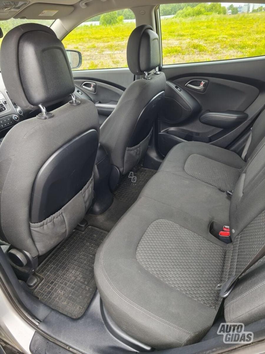 Hyundai ix35 2011 Utena, ar dzinēja tilpumu 1.70 L un nobraukumu 290 tūkst. km par 5500 €, foto 9 vietnē AUTOMOTO.COM.LV