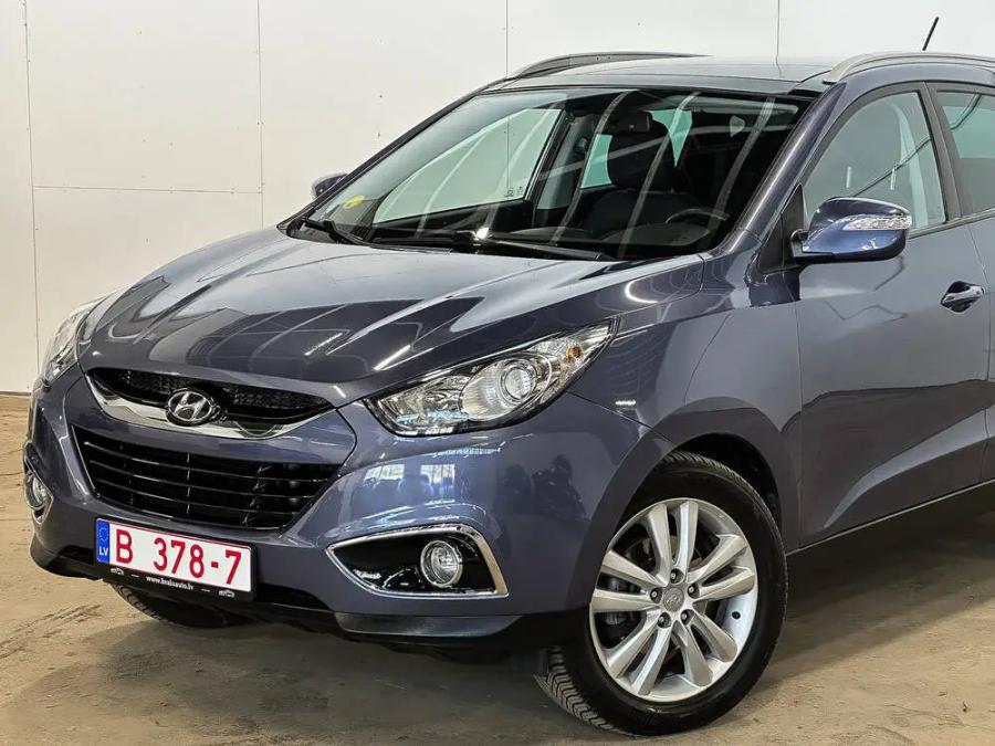 Hyundai ix35 2011 in Jurmala, with an engine capacity of 2.00 L and mileage of 198 thousand km for 7550 €, photo 3 on AUTOMOTO.COM.LV