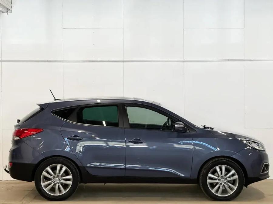 Hyundai ix35 2011 in Jurmala, with an engine capacity of 2.00 L and mileage of 198 thousand km for 7550 €, photo 14 on AUTOMOTO.COM.LV