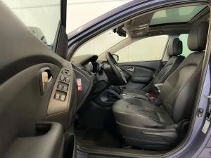 Hyundai ix35 2011 in Jurmala, with an engine capacity of 2.00 L and mileage of 198 thousand km for 7550 €, photo 20 on AUTOMOTO.COM.LV