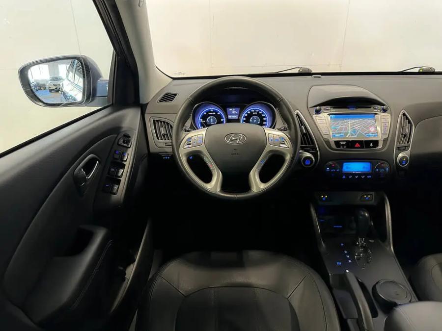 Hyundai ix35 2011 in Jurmala, with an engine capacity of 2.00 L and mileage of 198 thousand km for 7550 €, photo 22 on AUTOMOTO.COM.LV