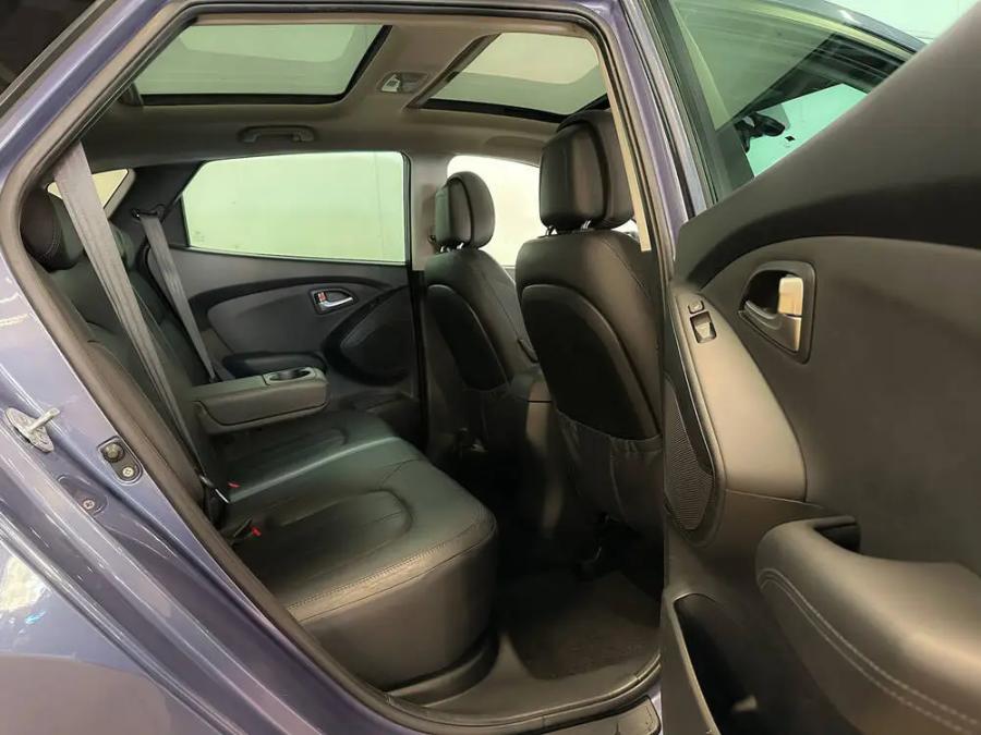 Hyundai ix35 2011 in Jurmala, with an engine capacity of 2.00 L and mileage of 198 thousand km for 7550 €, photo 27 on AUTOMOTO.COM.LV
