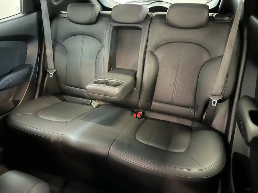Hyundai ix35 2011 in Jurmala, with an engine capacity of 2.00 L and mileage of 198 thousand km for 7550 €, photo 29 on AUTOMOTO.COM.LV