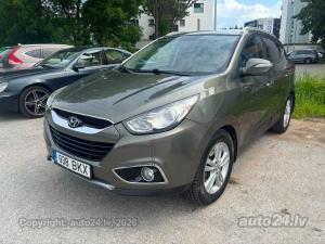 Hyundai ix35 2011 in Tallinn, with an engine capacity of 2.00 L and mileage of 205 thousand km for 4200 €, photo 5 on AUTOMOTO.COM.LV