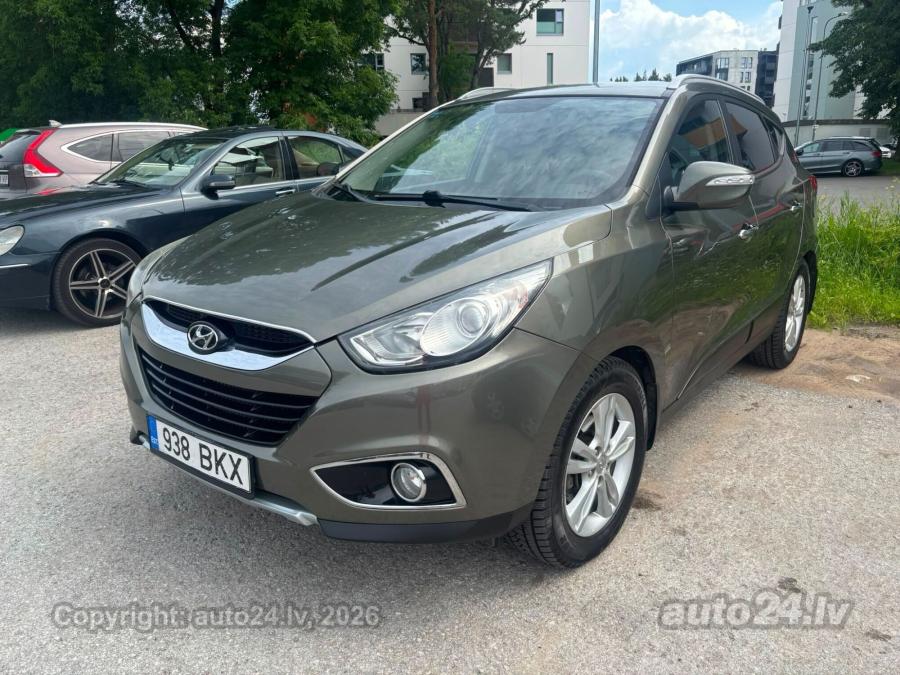Hyundai ix35 2011 in Tallinn, with an engine capacity of 2.00 L and mileage of 205 thousand km for 4200 €, photo 5 on AUTOMOTO.COM.LV