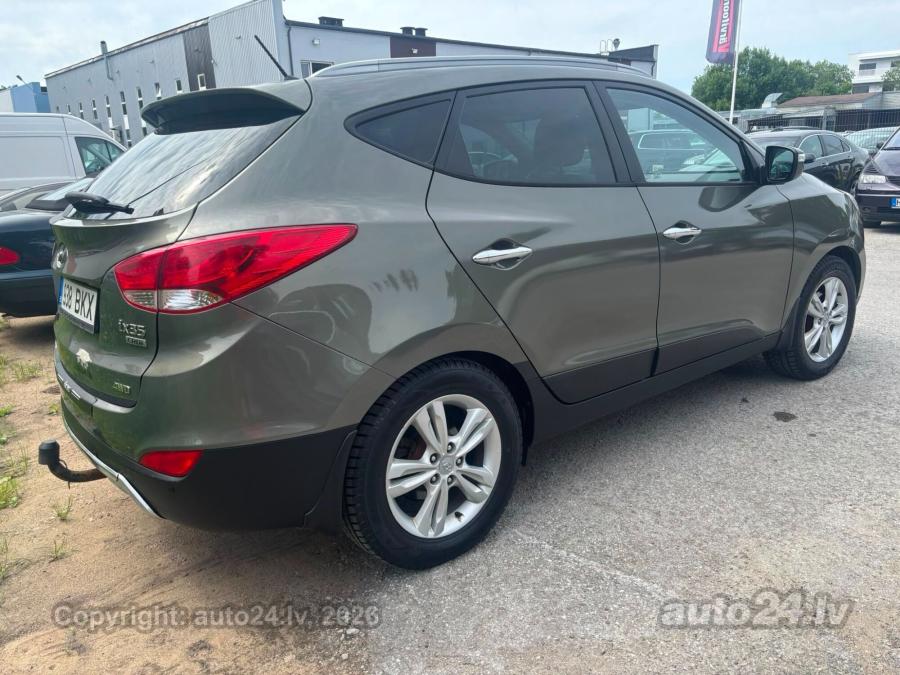 Hyundai ix35 2011 in Tallinn, with an engine capacity of 2.00 L and mileage of 205 thousand km for 4200 €, photo 7 on AUTOMOTO.COM.LV