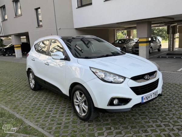 Hyundai ix35 2011 Viļņa, ar dzinēja tilpumu 2.00 L un nobraukumu 295 tūkst. km par 4900 €, foto 1 vietnē AUTOMOTO.COM.LV