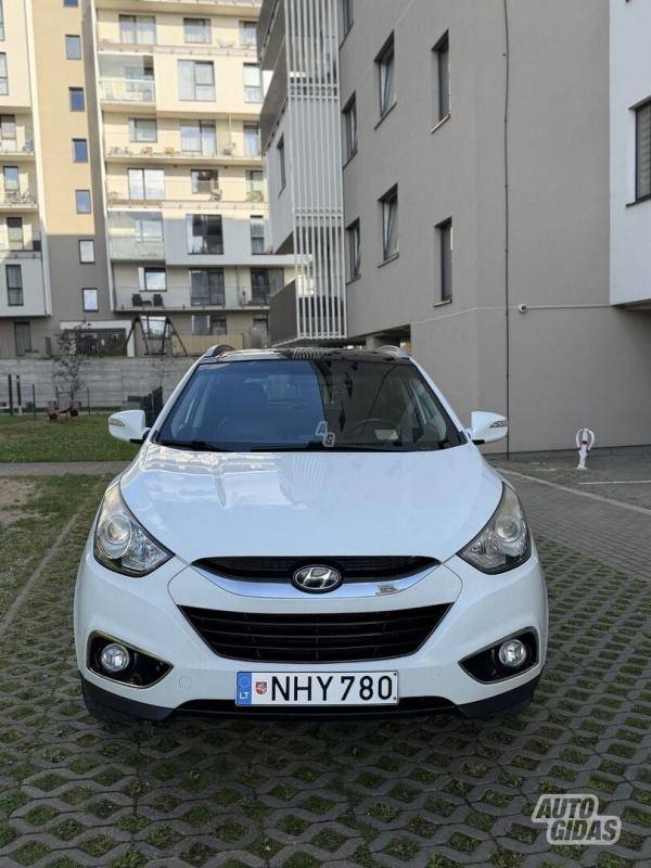Hyundai ix35 2011 Viļņa, ar dzinēja tilpumu 2.00 L un nobraukumu 295 tūkst. km par 4900 €, foto 2 vietnē AUTOMOTO.COM.LV