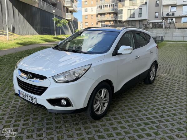 Hyundai ix35 2011 Viļņa, ar dzinēja tilpumu 2.00 L un nobraukumu 295 tūkst. km par 4900 €, foto 3 vietnē AUTOMOTO.COM.LV
