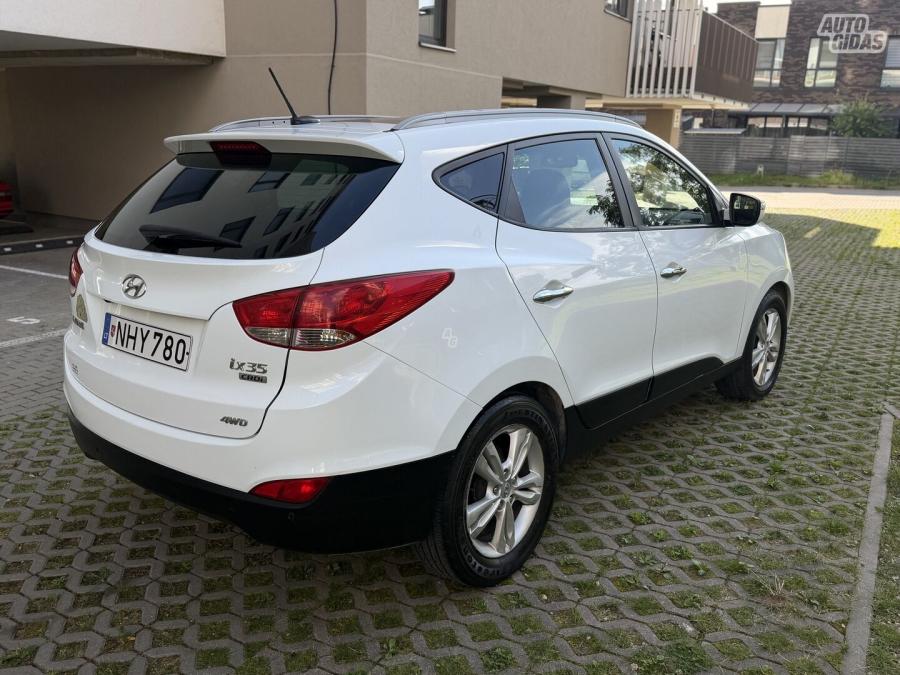 Hyundai ix35 2011 Viļņa, ar dzinēja tilpumu 2.00 L un nobraukumu 295 tūkst. km par 4900 €, foto 8 vietnē AUTOMOTO.COM.LV
