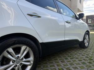 Hyundai ix35 2011 Viļņa, ar dzinēja tilpumu 2.00 L un nobraukumu 295 tūkst. km par 4900 €, foto 10 vietnē AUTOMOTO.COM.LV