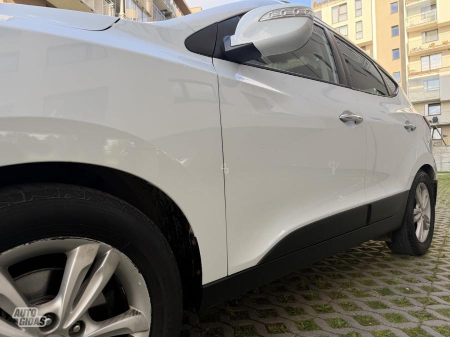 Hyundai ix35 2011 Viļņa, ar dzinēja tilpumu 2.00 L un nobraukumu 295 tūkst. km par 4900 €, foto 12 vietnē AUTOMOTO.COM.LV