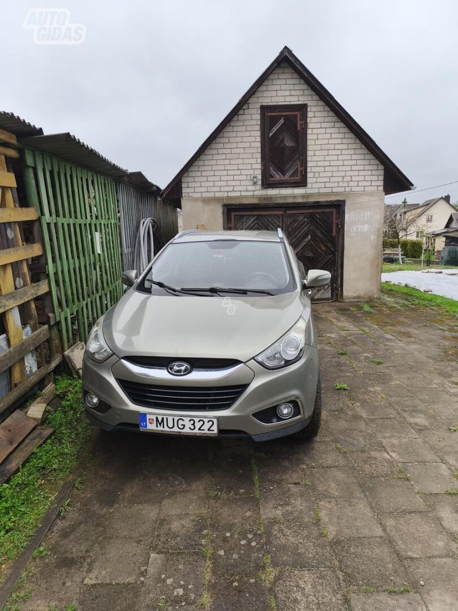 Hyundai ix35 2011 Viļņa, ar dzinēja tilpumu 2.00 L un nobraukumu 300 tūkst. km par 4400 €, foto 6 vietnē AUTOMOTO.COM.LV