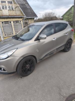 Hyundai ix35 2011 Viļņa, ar dzinēja tilpumu 2.00 L un nobraukumu 300 tūkst. km par 4400 €, foto 10 vietnē AUTOMOTO.COM.LV