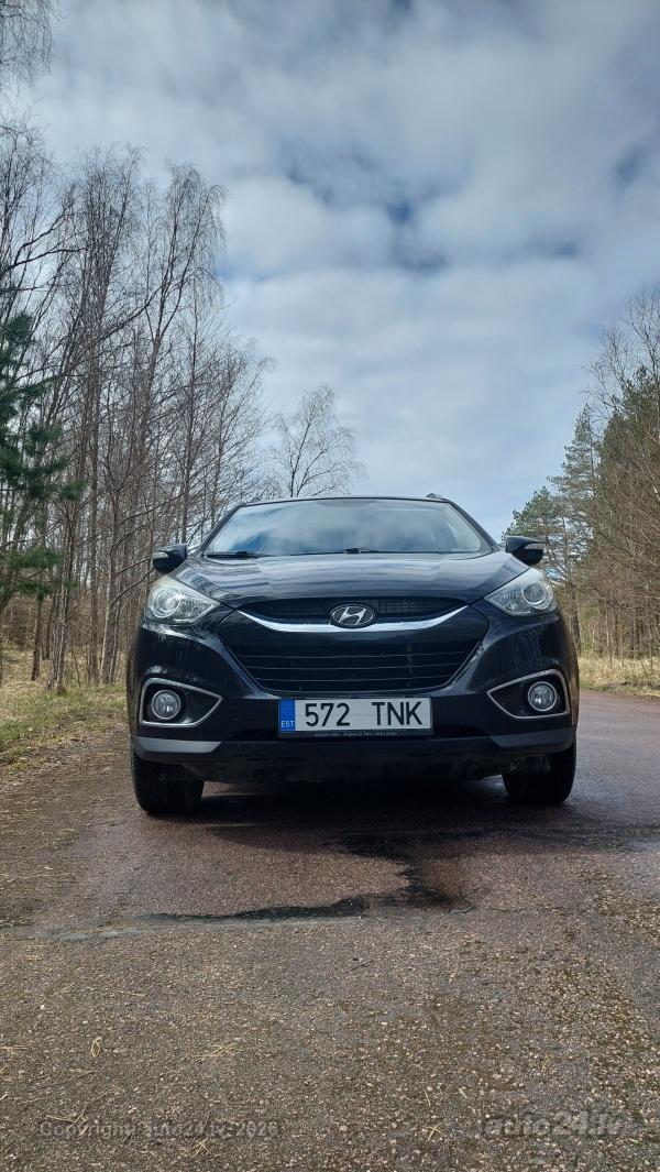 Hyundai ix35 2012 in Tallinn, with an engine capacity of 2.00 L and mileage of 141 thousand km for 7490 €, photo 1 on AUTOMOTO.COM.LV