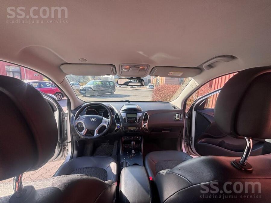 Hyundai ix35 2012 Rīga, ar dzinēja tilpumu 2.00 L un nobraukumu 356 tūkst. km par 4800 €, foto 6 vietnē AUTOMOTO.COM.LV