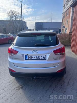 Hyundai ix35 2012 Rīga, ar dzinēja tilpumu 2.00 L un nobraukumu 356 tūkst. km par 4800 €, foto 10 vietnē AUTOMOTO.COM.LV