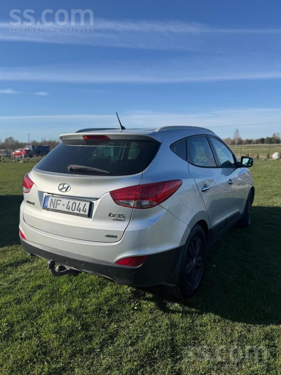 Hyundai ix35 2012 Rīga, ar dzinēja tilpumu 2.00 L un nobraukumu 356 tūkst. km par 4800 €, foto 11 vietnē AUTOMOTO.COM.LV