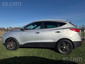 Hyundai ix35 2012 Rīga, ar dzinēja tilpumu 2.00 L un nobraukumu 356 tūkst. km par 4800 €, foto 12 vietnē AUTOMOTO.COM.LV