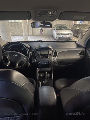 Hyundai ix35 2012 in Tallinn, with an engine capacity of 2.00 L and mileage of 137 thousand km for 9000 €, photo 12 on AUTOMOTO.COM.LV
