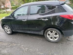 Hyundai ix35 2012 in Marijampole, with an engine capacity of 2.00 L and mileage of 200 thousand km for 6150 €, photo 7 on AUTOMOTO.COM.LV