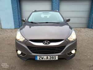 Hyundai ix35 2013 in Marijampole, with an engine capacity of 2.00 L and mileage of 207 thousand km for 6950 €, photo 3 on AUTOMOTO.COM.LV