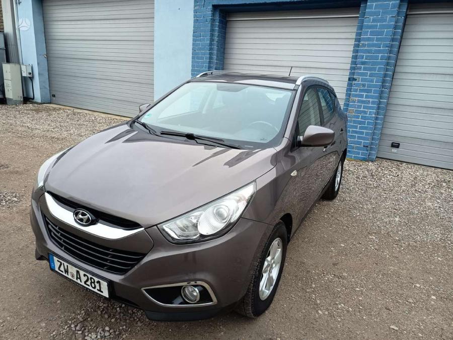 Hyundai ix35 2013 in Marijampole, with an engine capacity of 2.00 L and mileage of 207 thousand km for 6950 €, photo 19 on AUTOMOTO.COM.LV