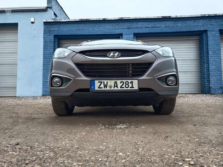 Hyundai ix35 2013 in Marijampole, with an engine capacity of 2.00 L and mileage of 207 thousand km for 6950 €, photo 20 on AUTOMOTO.COM.LV