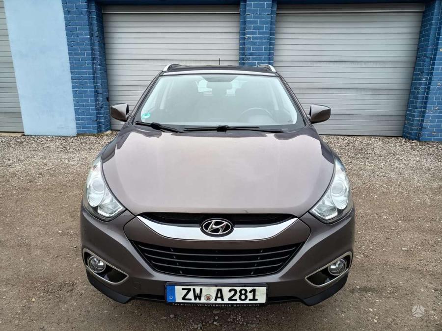 Hyundai ix35 2013 in Marijampole, with an engine capacity of 2.00 L and mileage of 207 thousand km for 6950 €, photo 21 on AUTOMOTO.COM.LV