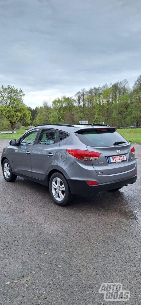 Hyundai ix35 2013 Jurbarkas, ar dzinēja tilpumu 1.70 L un nobraukumu 155 tūkst. km par 5900 €, foto 4 vietnē AUTOMOTO.COM.LV