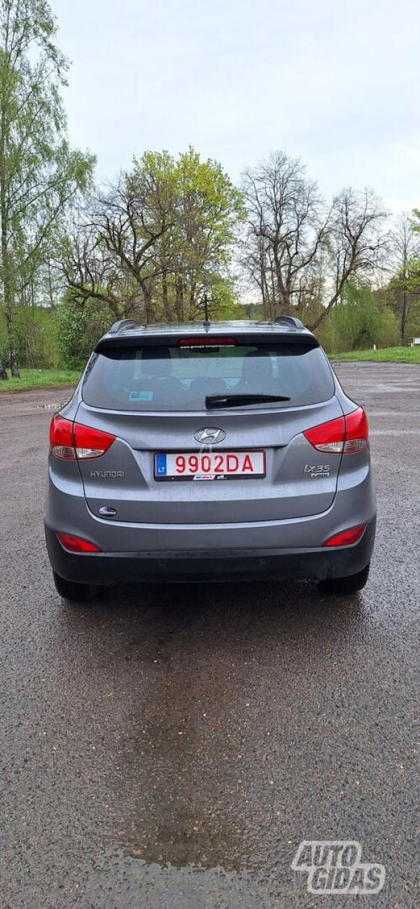 Hyundai ix35 2013 Jurbarkas, ar dzinēja tilpumu 1.70 L un nobraukumu 155 tūkst. km par 5900 €, foto 5 vietnē AUTOMOTO.COM.LV