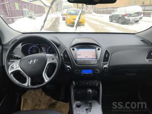 Hyundai ix35 2014 Rīga, ar dzinēja tilpumu 2.00 L un nobraukumu 134 tūkst. km par 8600 €, foto 2 vietnē AUTOMOTO.COM.LV