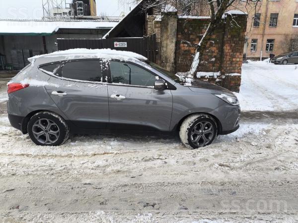 Hyundai ix35 2014 Rīga, ar dzinēja tilpumu 2.00 L un nobraukumu 134 tūkst. km par 8600 €, foto 8 vietnē AUTOMOTO.COM.LV